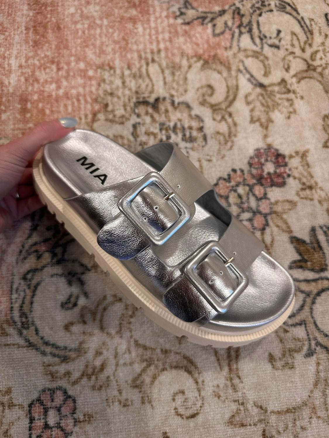MIA Gen Sandals – She's Smitten